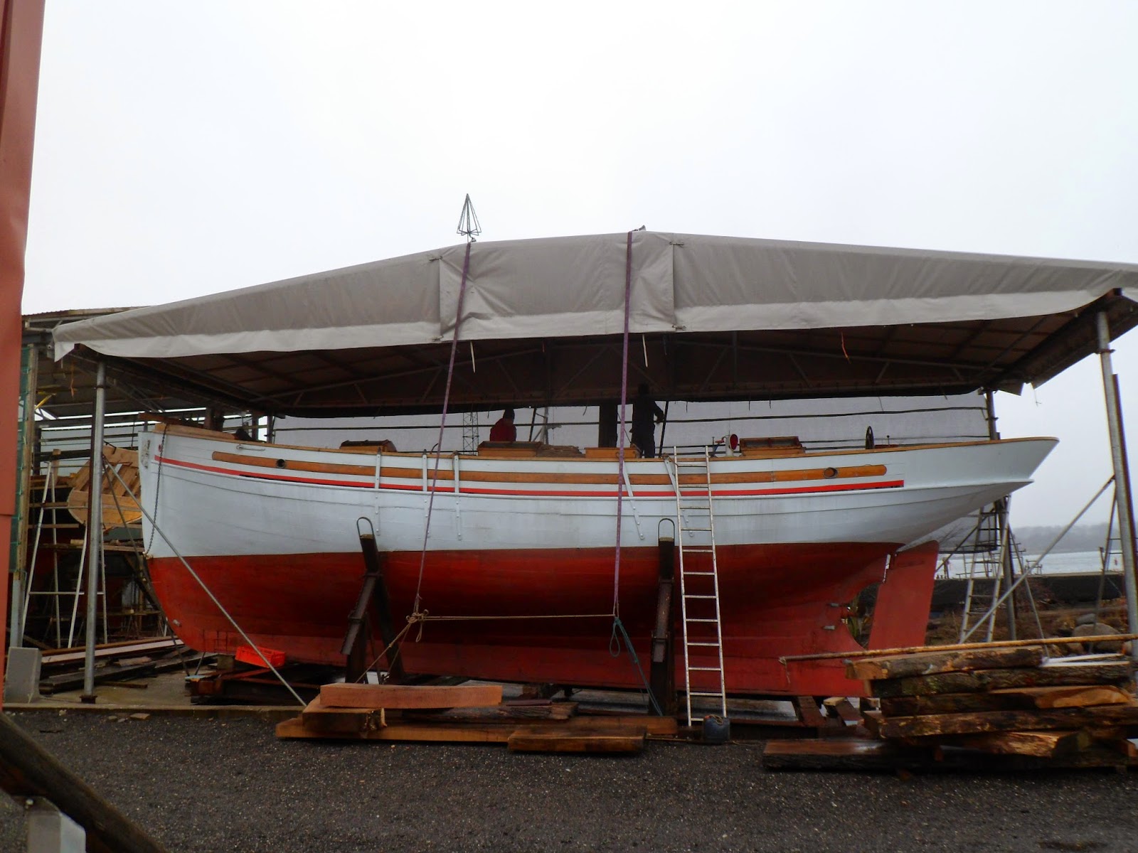 Hafenmeldungen: 09.01.15 Besuch auf der Werft
