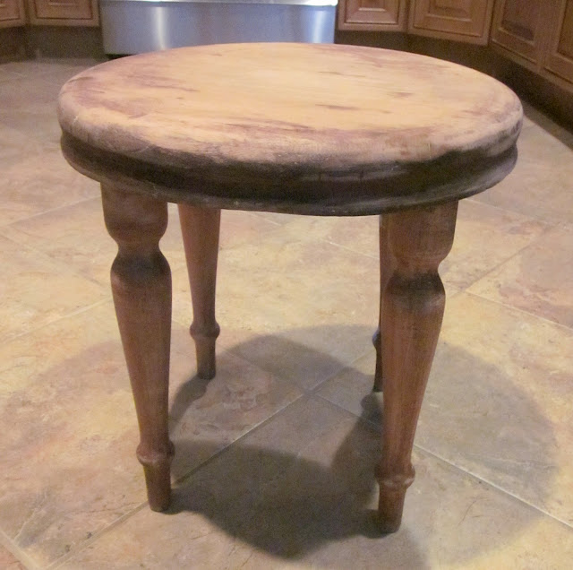 Uniquely Chic Furniture: Little French Stool