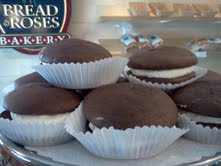Ogunquit Beach Inn, & other adventures....: Bread & Roses Bakery opens for the season
