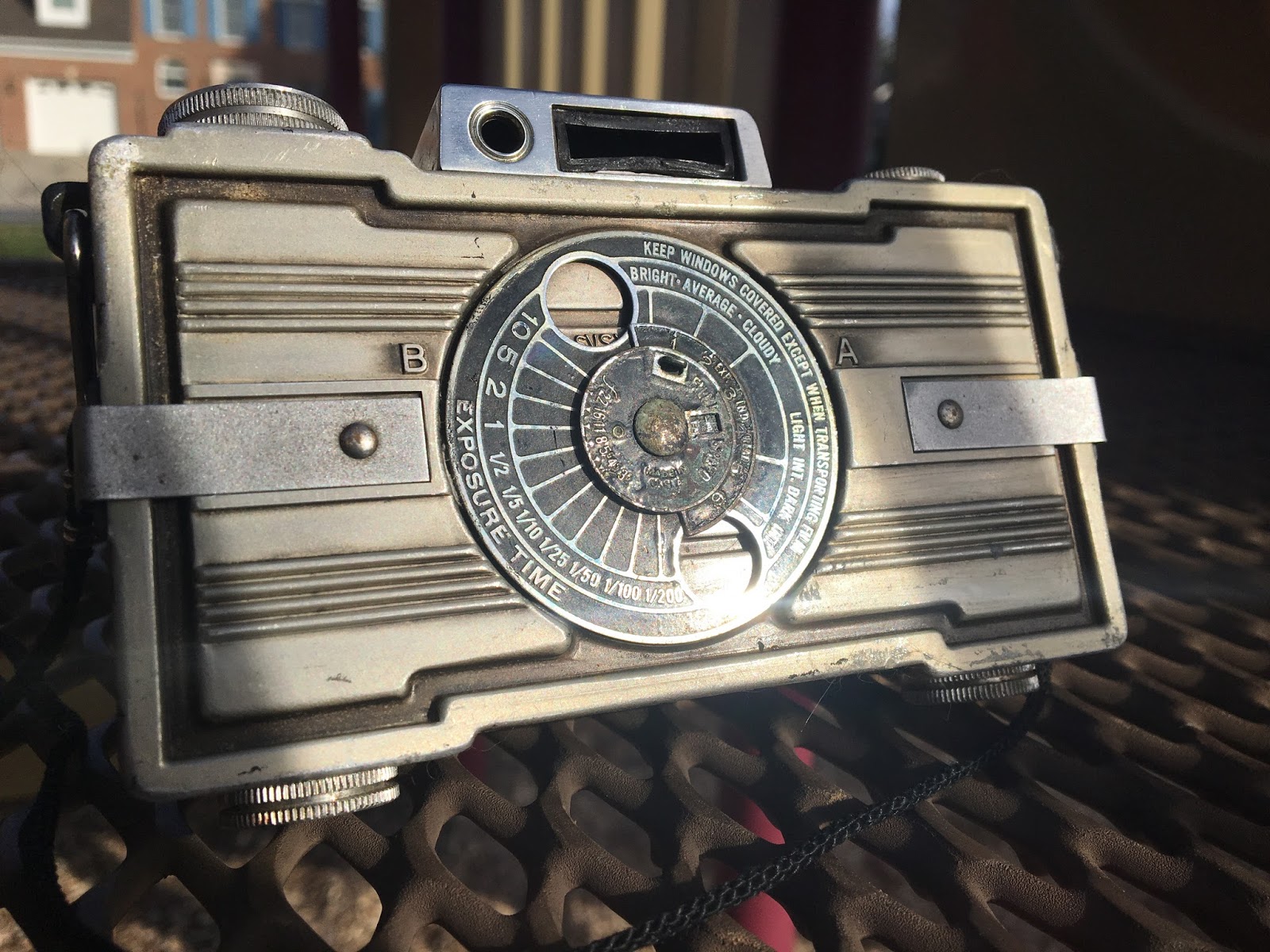 A Quirky Guy with a Camera: Dutch Date - Part 2: The Detrola Model HW ...