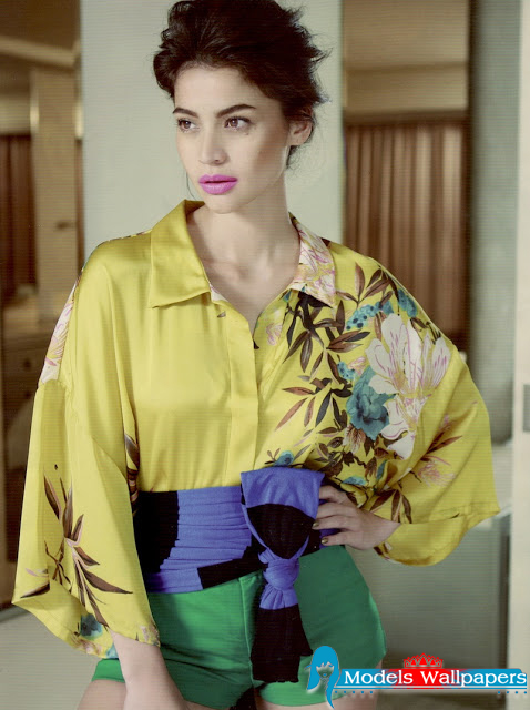 models Accessories: Anne Curtis