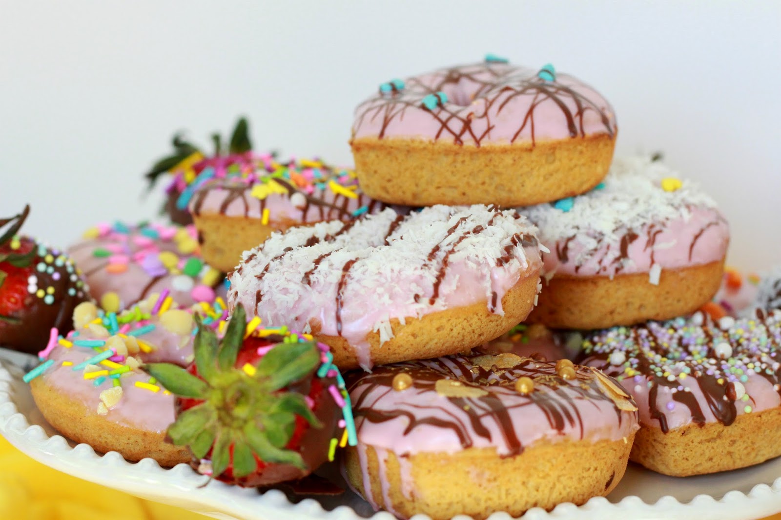 Feeding My Addiction: Vanilla Bean Baked Donuts with Vanilla Glaze