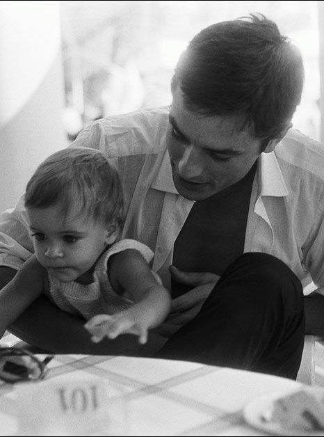 ALAIN DELON: PATERNIDAD ANTHONY DELON