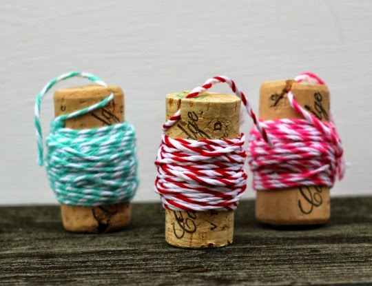 Me and My Pink Mixer: Wine Cork Spools {for Baker's Twine}