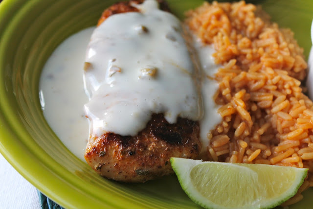 Mrs. Schwartz's Kitchen: The BEST Queso and Spicy Mexican Chicken