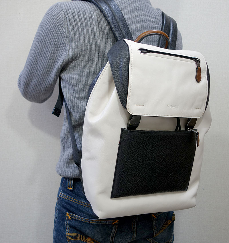 ゆるりブログ: COACH(コーチ)のマンハッタン バックパック ミックスド レザー(57759)の意表を突くカラーリングに心を砕かれる :)