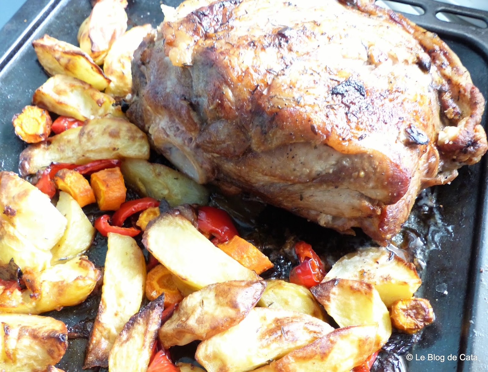 Blogul lui Cătă: Spata de porc 'confiata' la cuptor