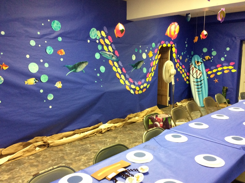 Kidfrugal: Stressing and Obsessing with VBS Decorating