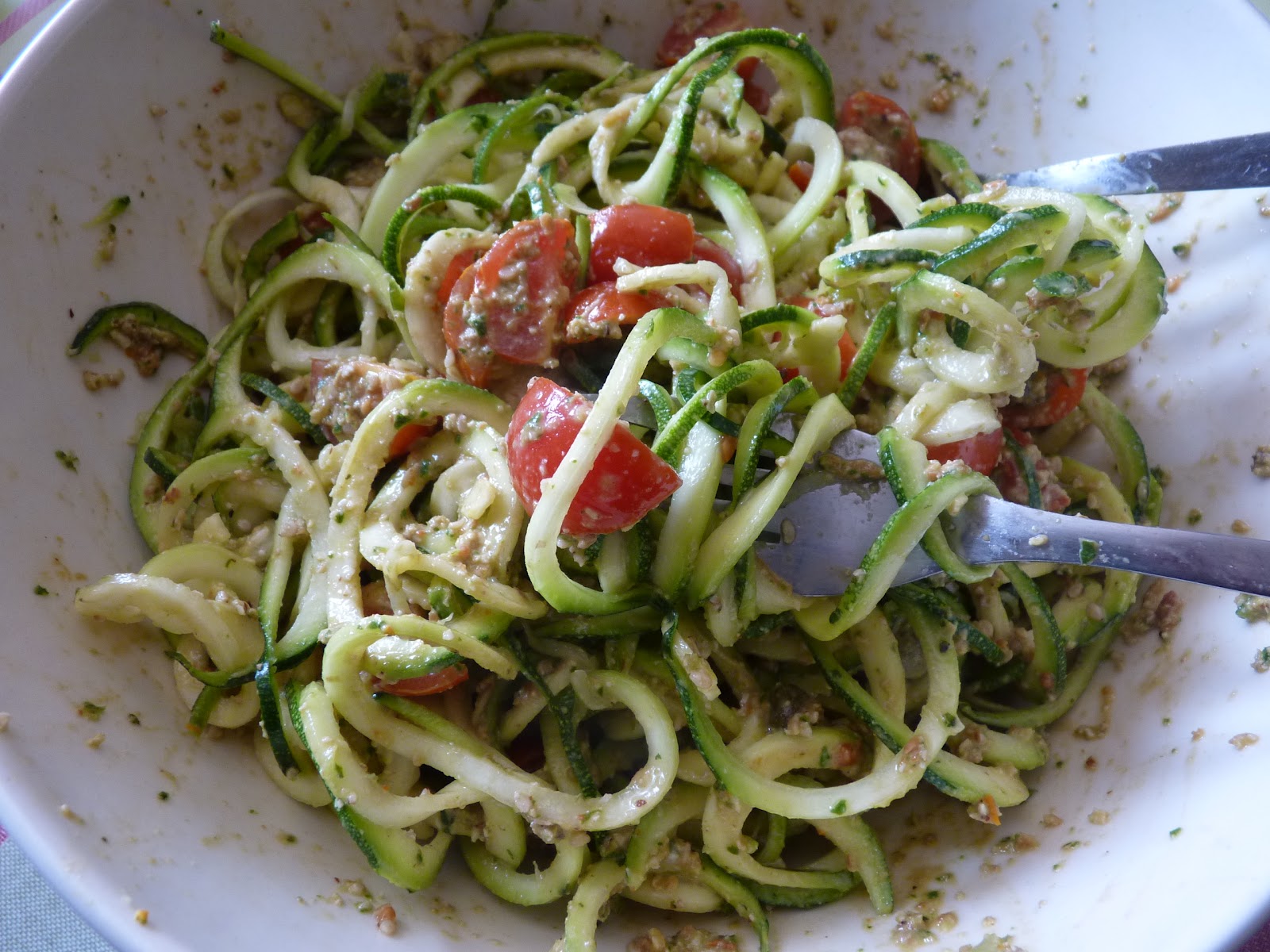 La Bottega dei Semplici: SPAGHETTI DI ZUCCHINE