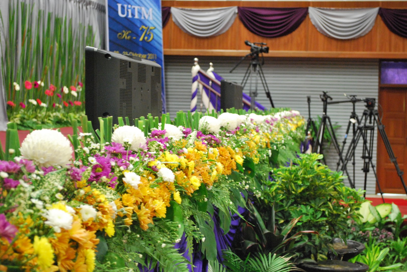 Konvokesyen UiTM ke 75 - Bunga