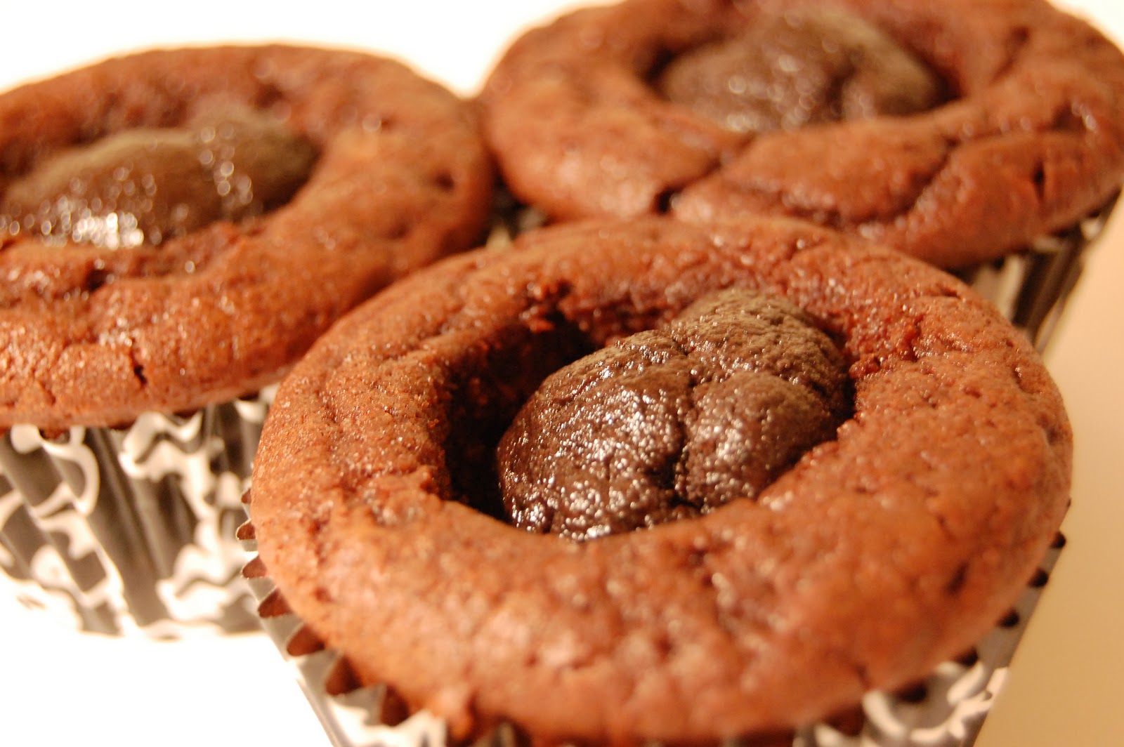 Cheat Day: A Trio of Oreo Cupcakes