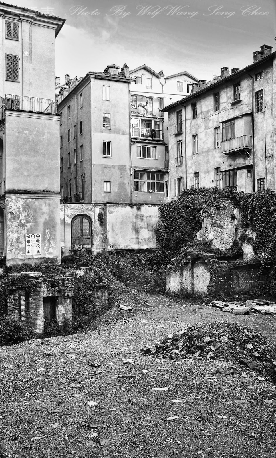 Torino In My eyes: Urban Ruins - Via Giovanni Botero