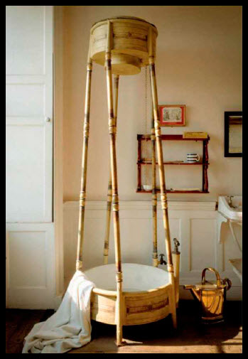 S T R A V A G A N Z A: THE SHOWER: A BLAST FROM THE PAST