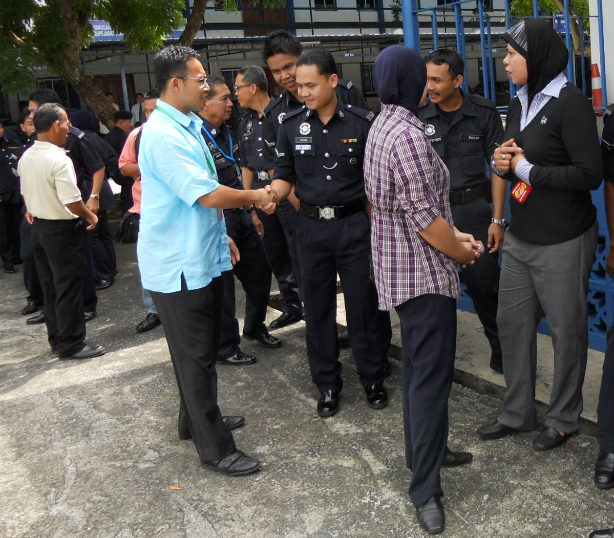 Calon N.08 Satok - Ahmad Nazib Johari: Lawatan Calon Pusat Undi Pos IPK ...