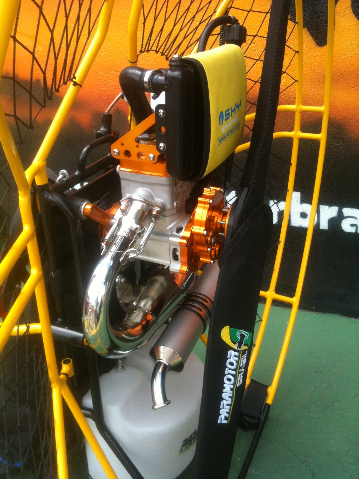 PARAMOTOR CURSOS E EQUIPAMENTOS: PARAMOTOR SKY ENGINES 110