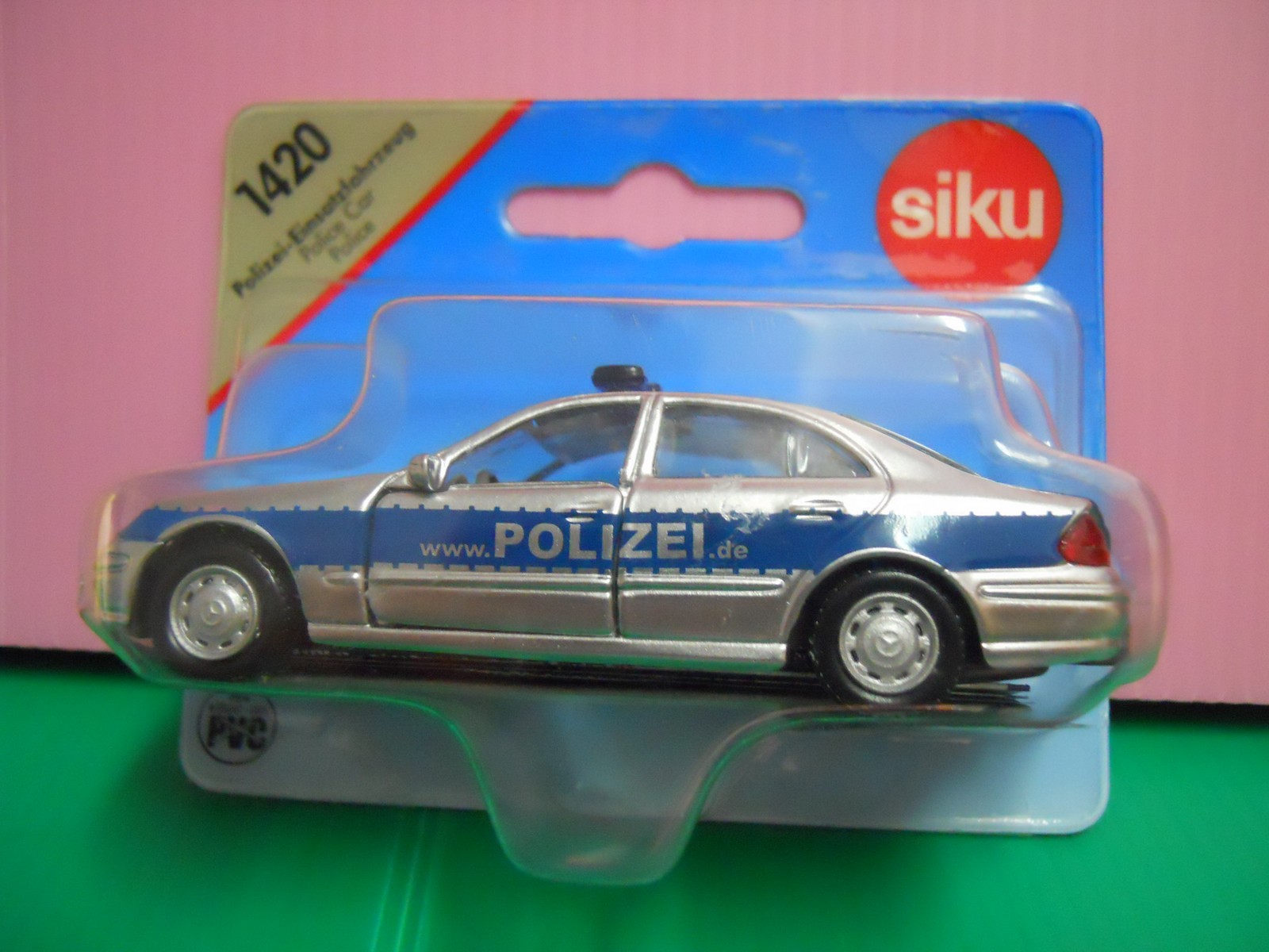 Dexters Diecasts (DexDC): Siku #1420 ~ Mercedes E500 Police Car 'POLIZEI'
