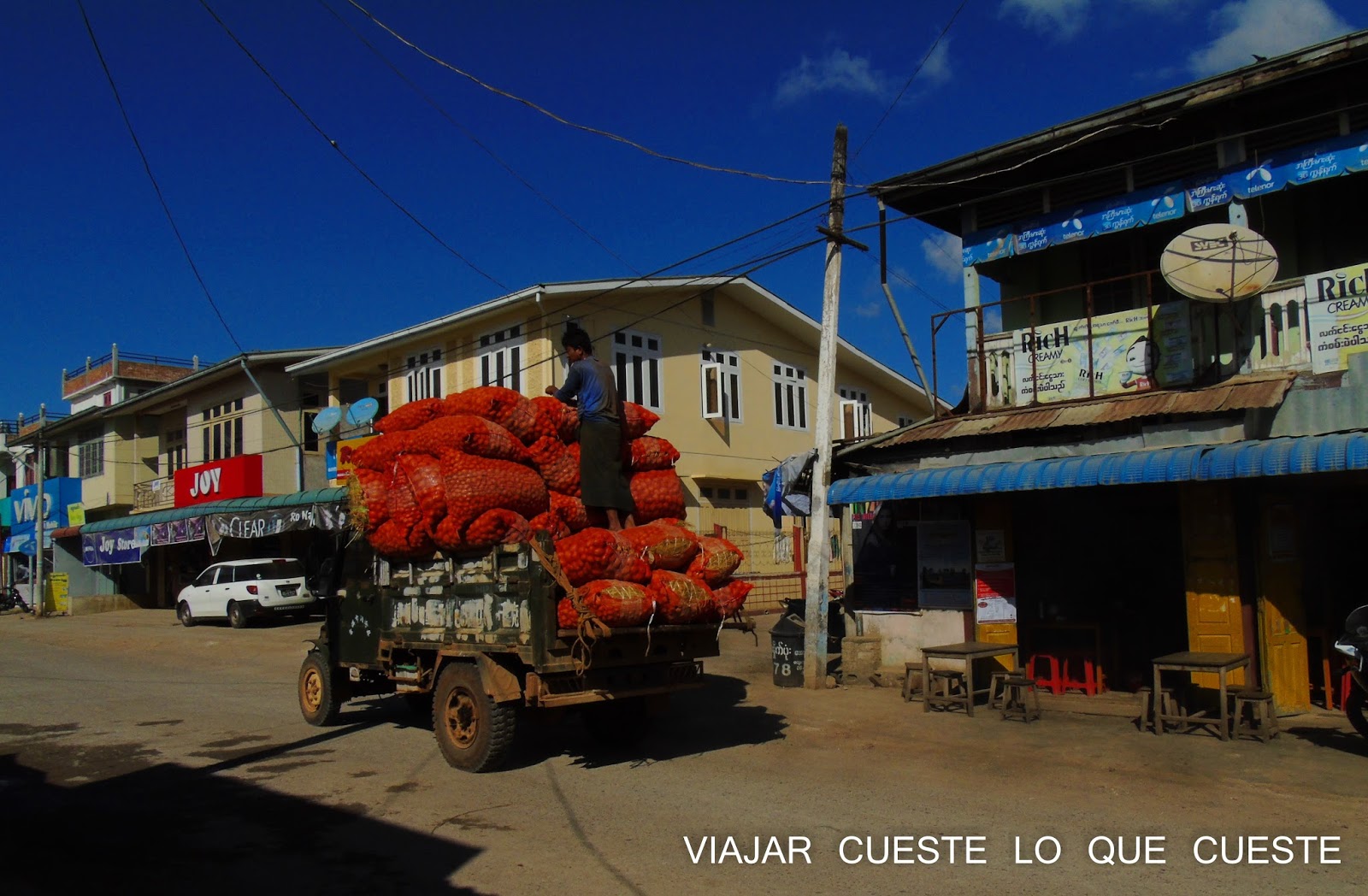viajar cueste lo que cueste : AUNGBAN MYANMAR