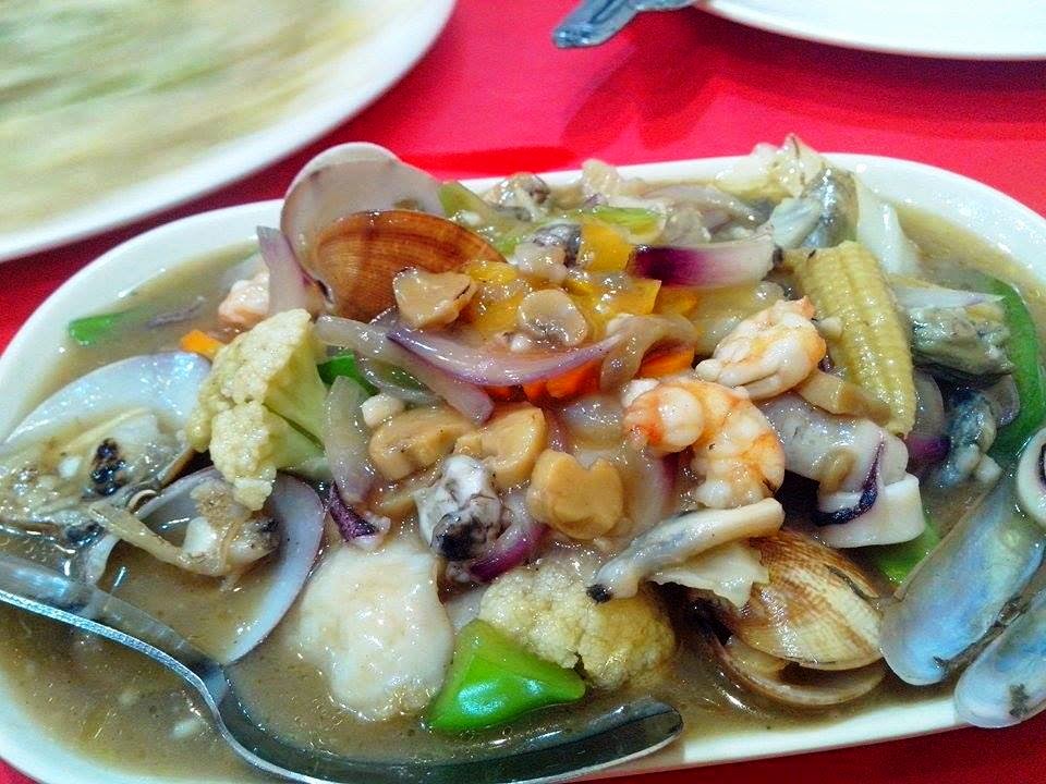 Life is Fun: Estero Fast Food in Binondo