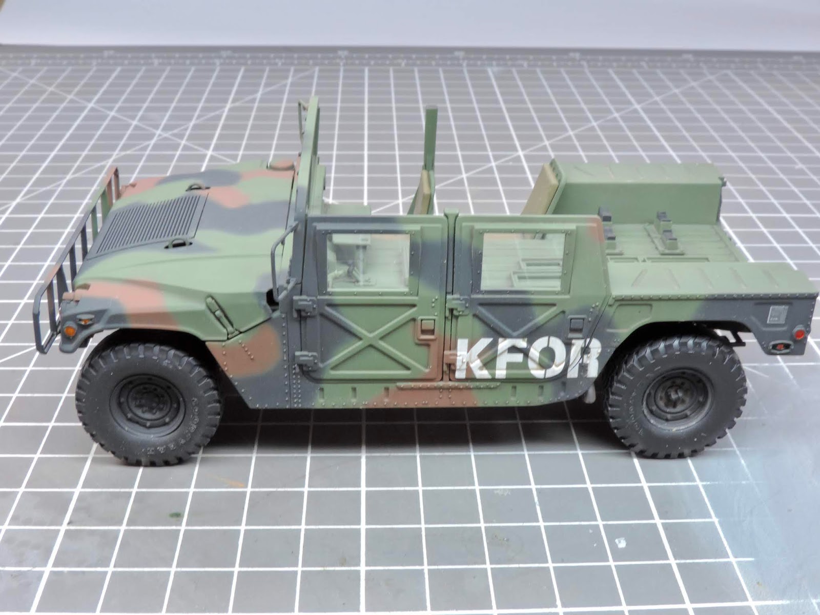 Pete's Model World : Humvee Lights & Glazing