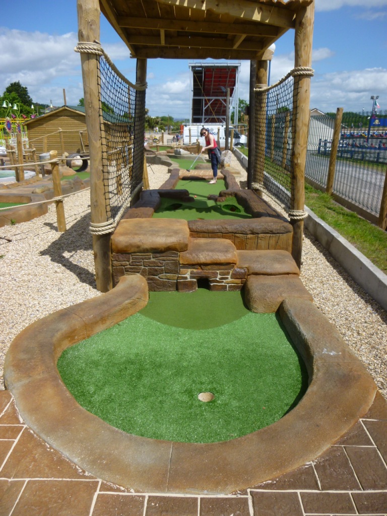 The Ham and Egger Files: Adventure Golf in Dawlish Warren