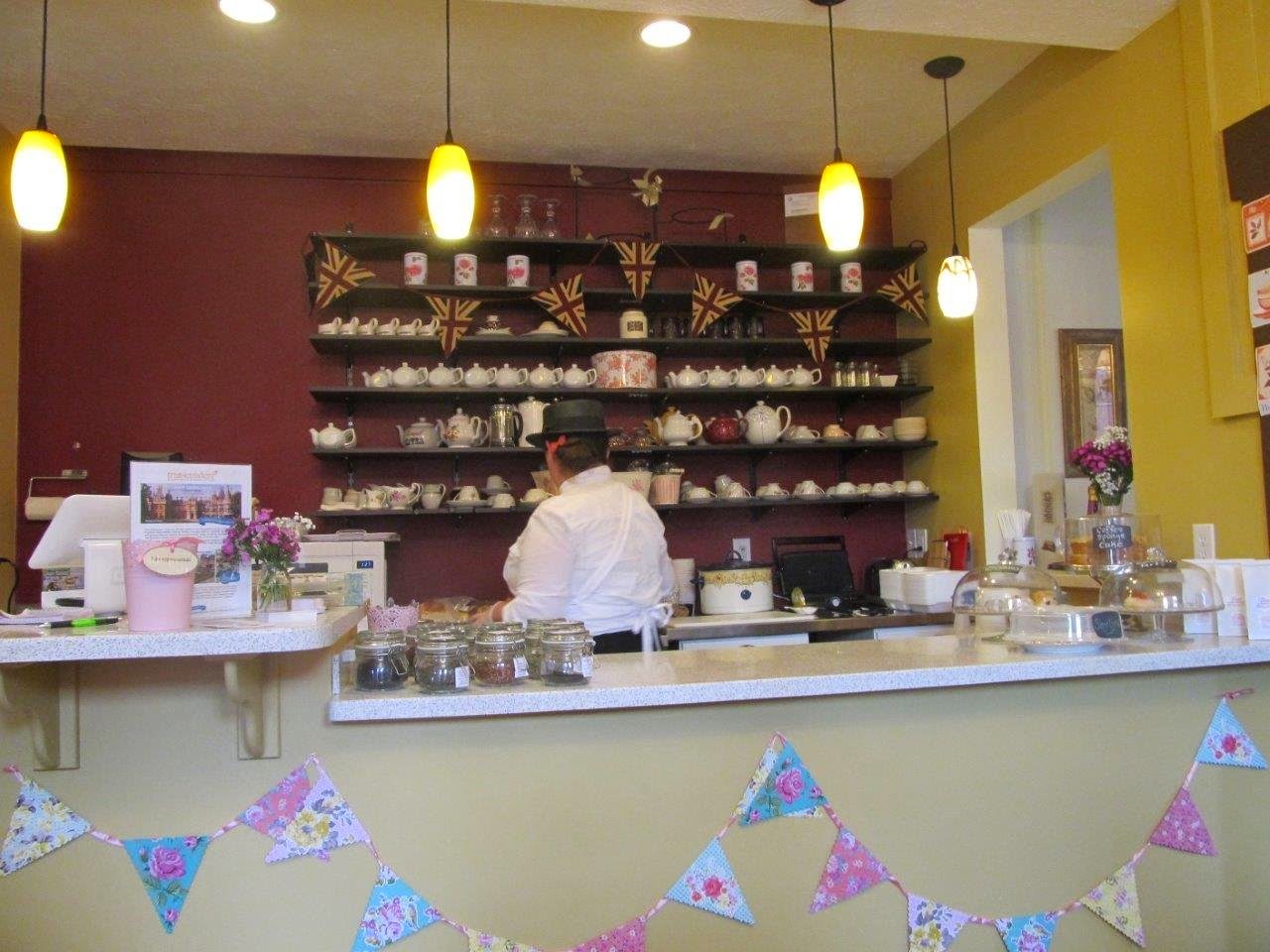 The Nest at Finch Rest: Tea Time - English Tea House Style