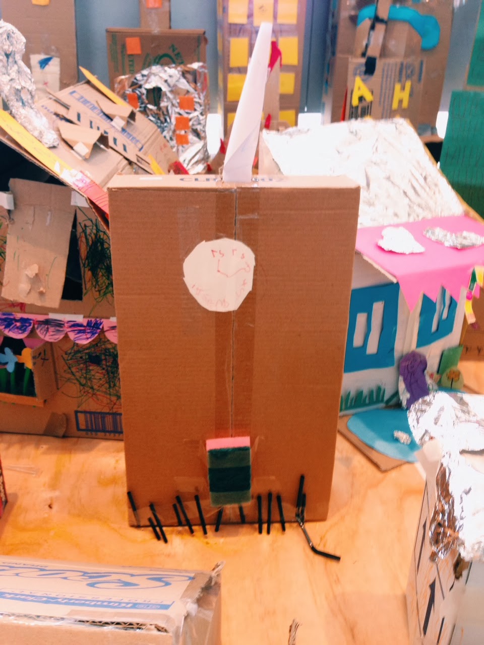 Monty; knitting lessons and textiles design in London: Cardboard City