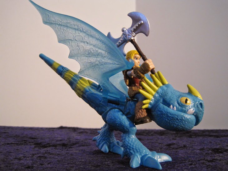 Toy Box Nebula: Review - Dreamworks' How to Train Your Dragon - Dragon ...