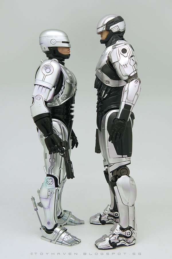 toyhaven: Comparison pictures of Hot Toys 1/6th scale Diecast RoboCop ...