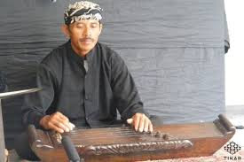 ALAT MUSIK KECAPI - SUNDA - Negeri Seribu Pulau