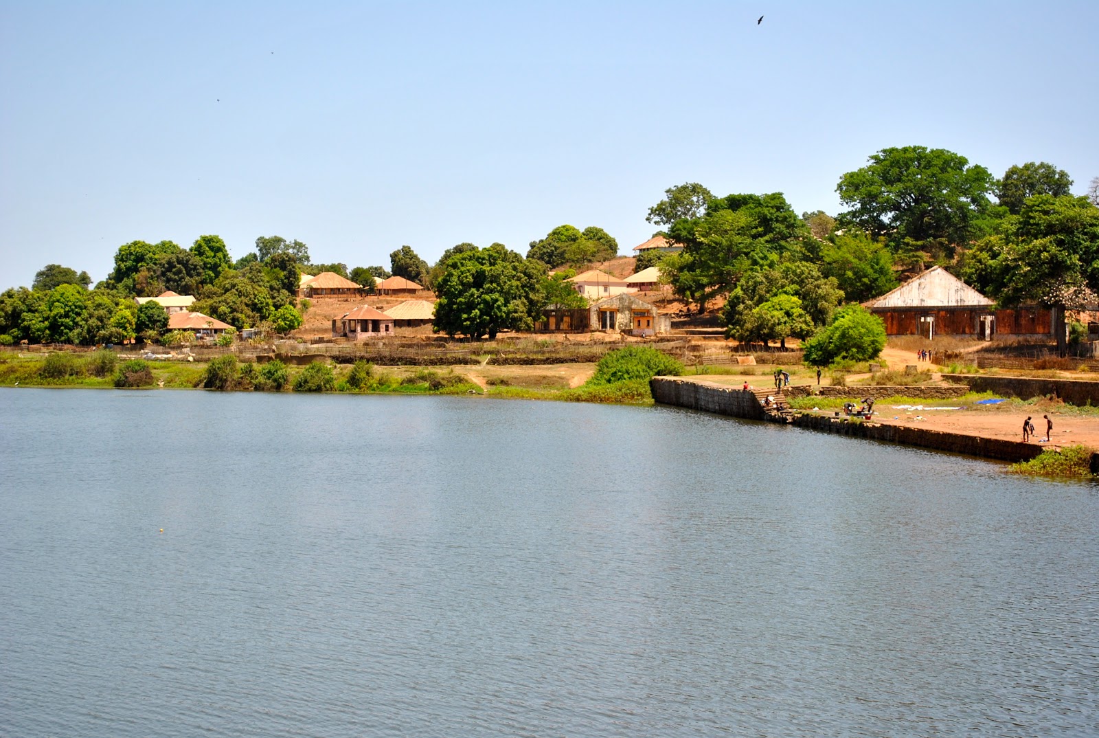 Sinto (feel) Bissau: Pascoa (Easter) in Bafata
