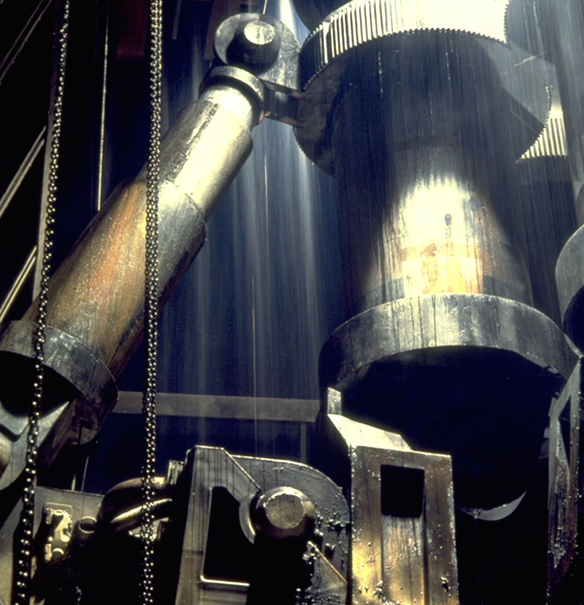 Alien Explorations: Alien: Brett's death in the Claw Room - Temple ...