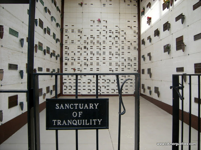 Los Angeles Morgue Files: Singer Eileen Barton 2006 Westwood Village ...