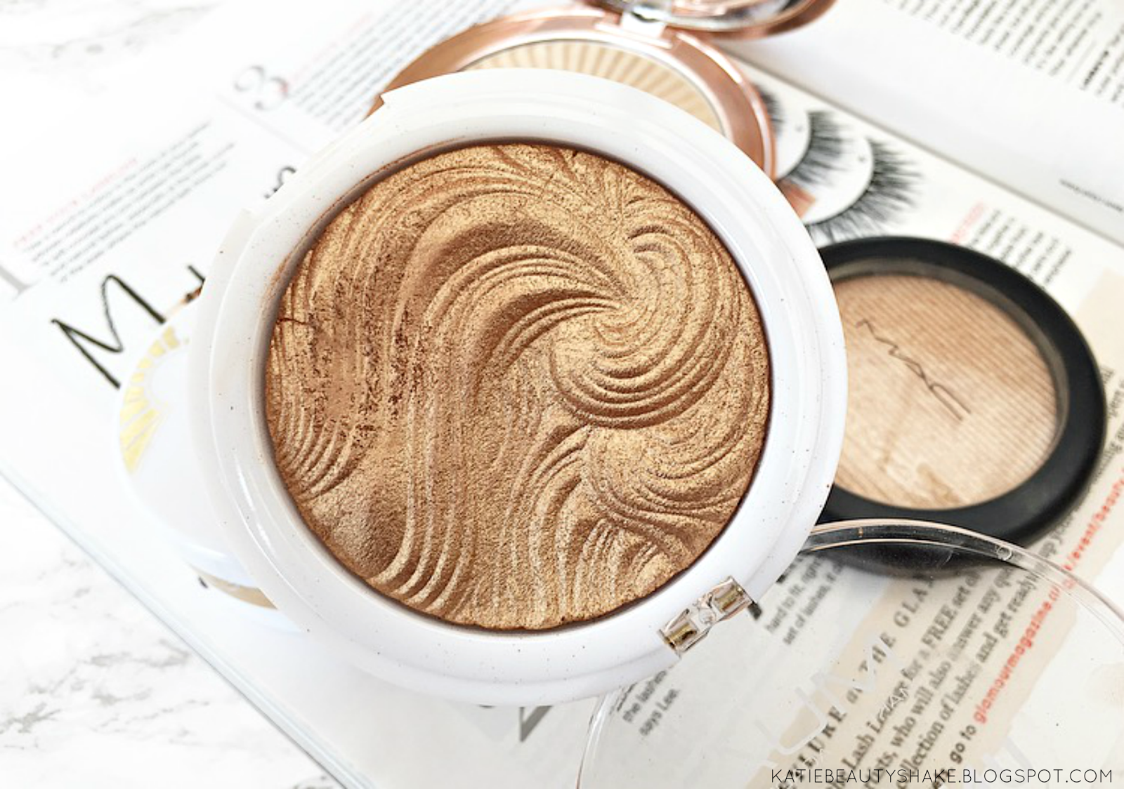 KATIEBEAUTYSHAKE: POWDER HIGHLIGHT: GOLDEN GLOW