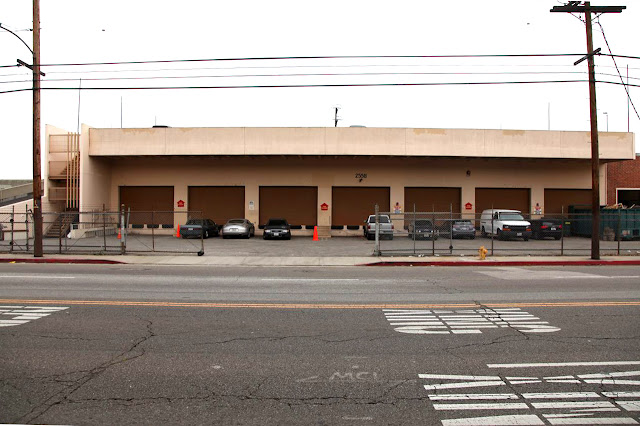 KEYSTONE ART SPACE: KEYSTONE warehouse available for filming