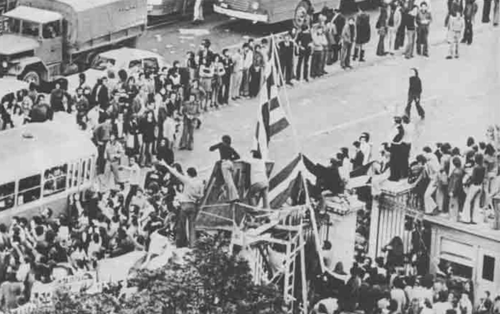 η ΣΤ΄ και... ψηφιακά!: Πολυτεχνείο 1973: Μικρό εικονογραφημένο χρονικό