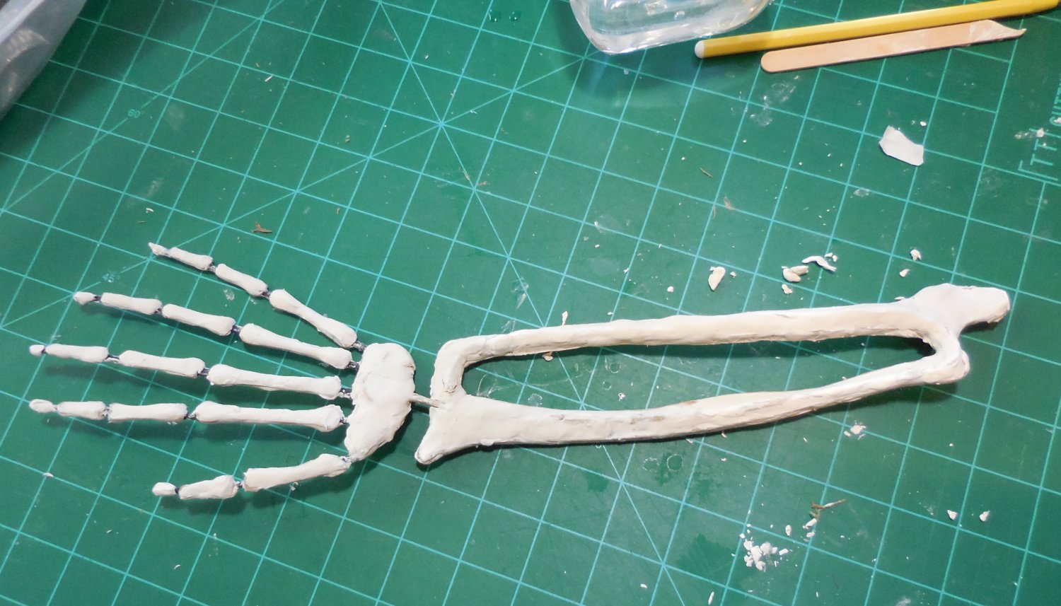 Creative Paperclay® air dry modeling material: "Handy" Halloween ...