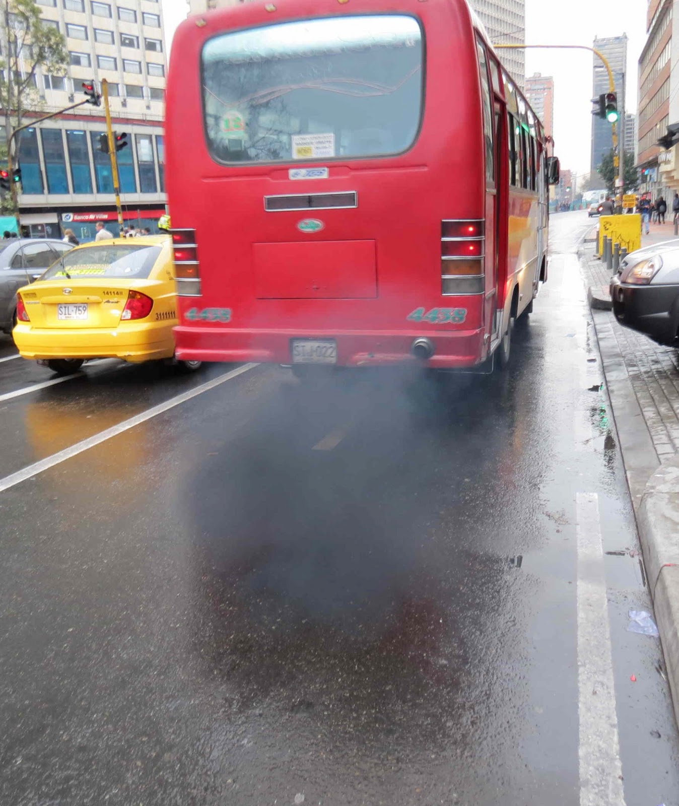 Mike's Bogota Blog: Epidemic From the Air