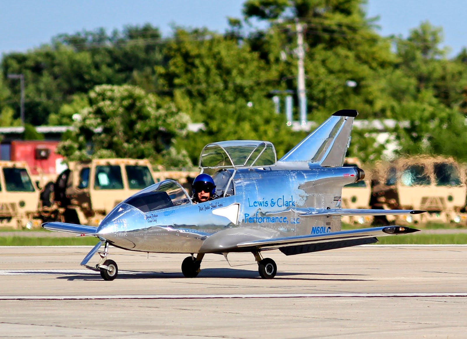 The Aero Experience: EAA AirVenture Oshkosh 2013: FLS Microjet