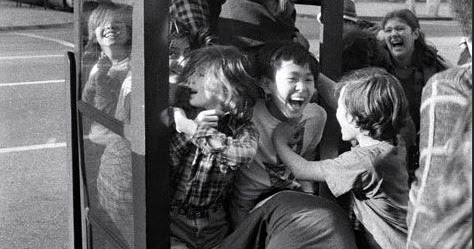 The World Only Makes Sense / El mundo sólo tiene sentido