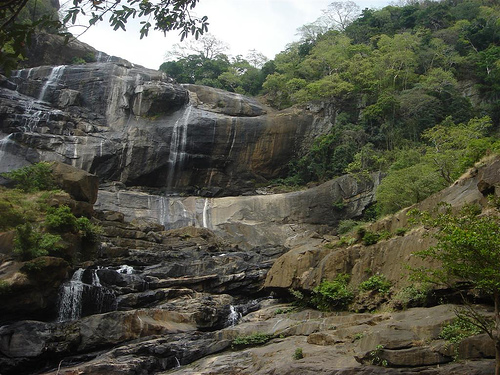 Sri Lankan Beauty: Rathna Fall ( Rathna Ella)