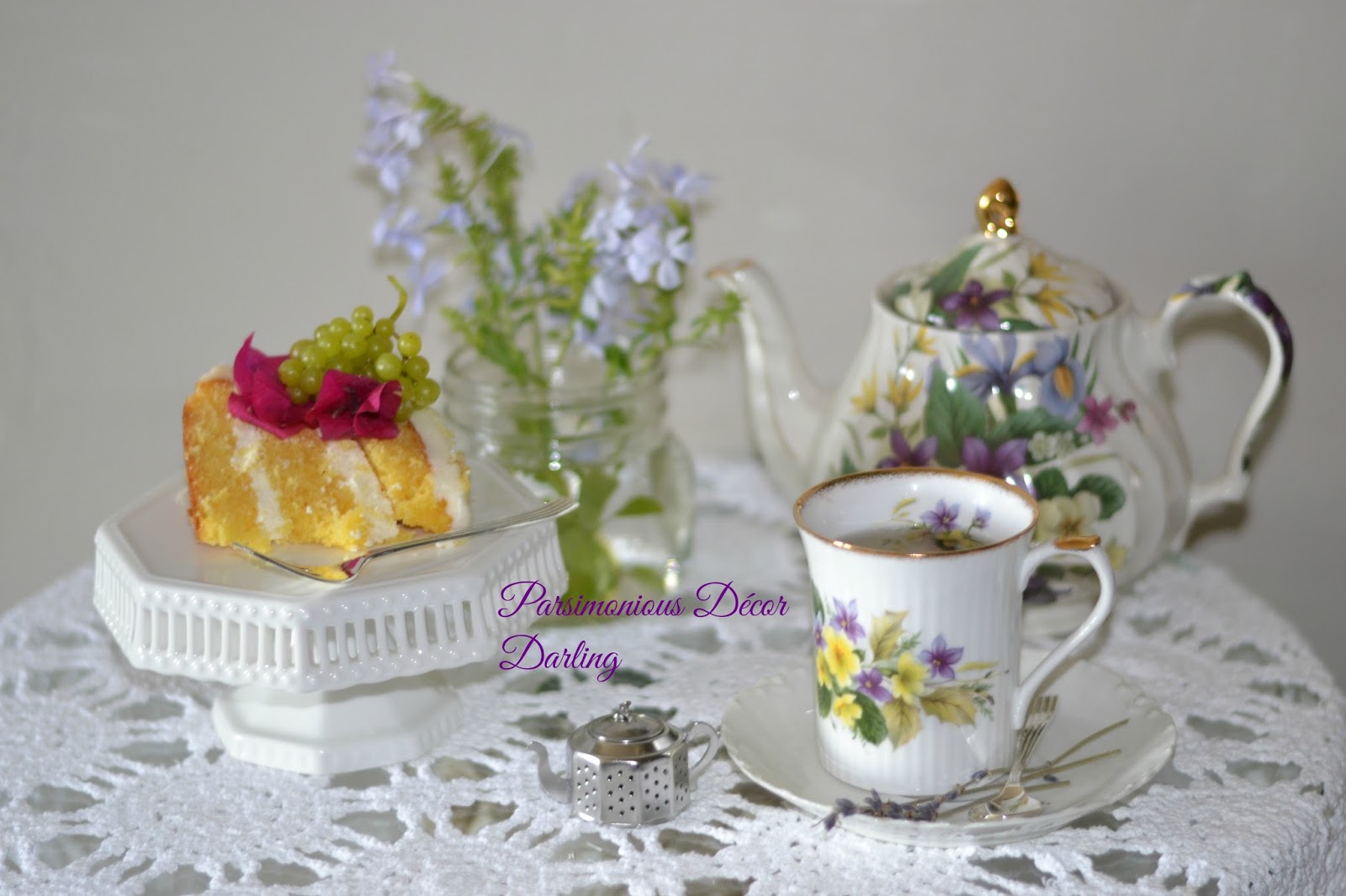 Parsimonious Décor Darling: A Simple Summertime Tea for One