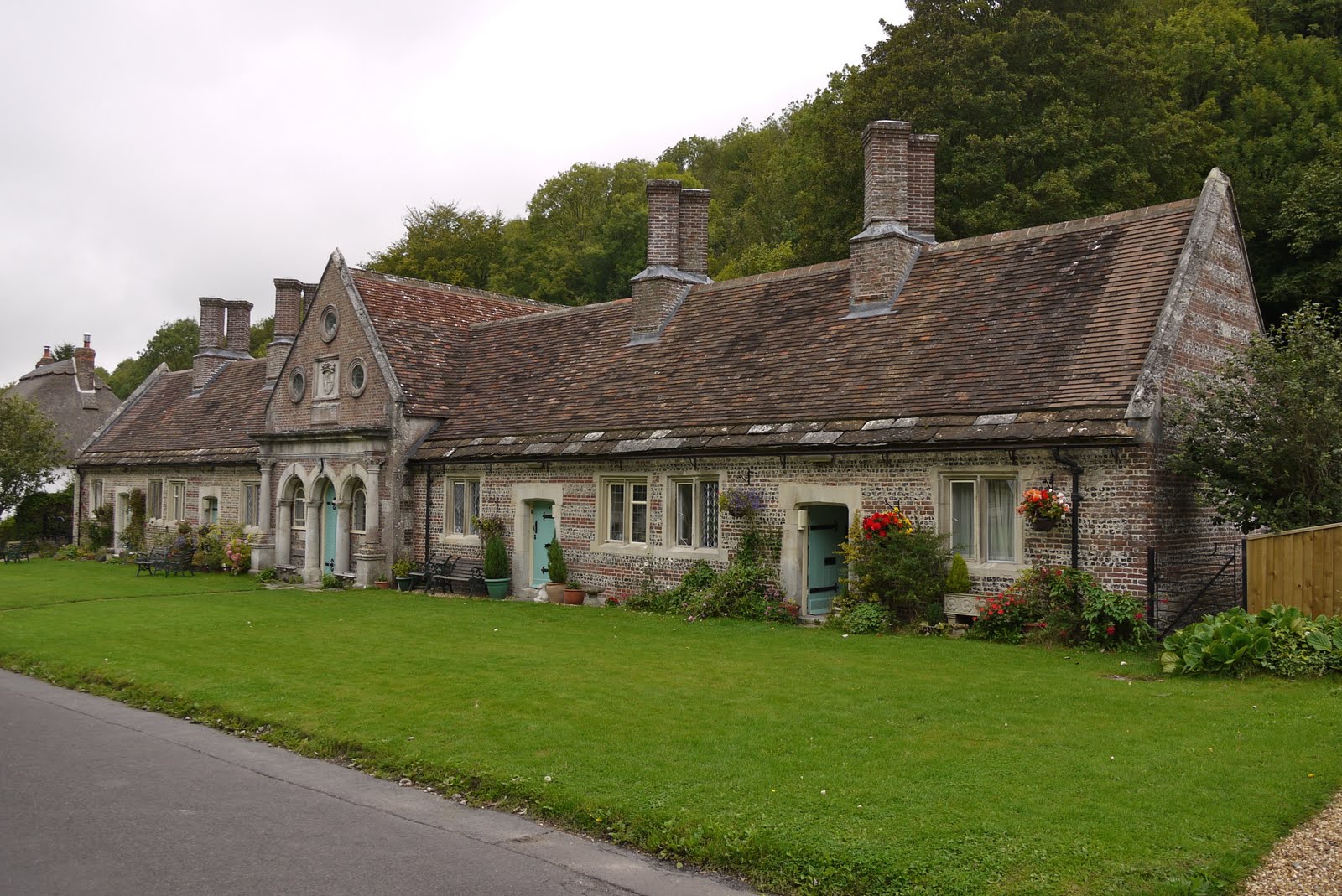 Walking in the country: Milton Abbas and Gallows Corner