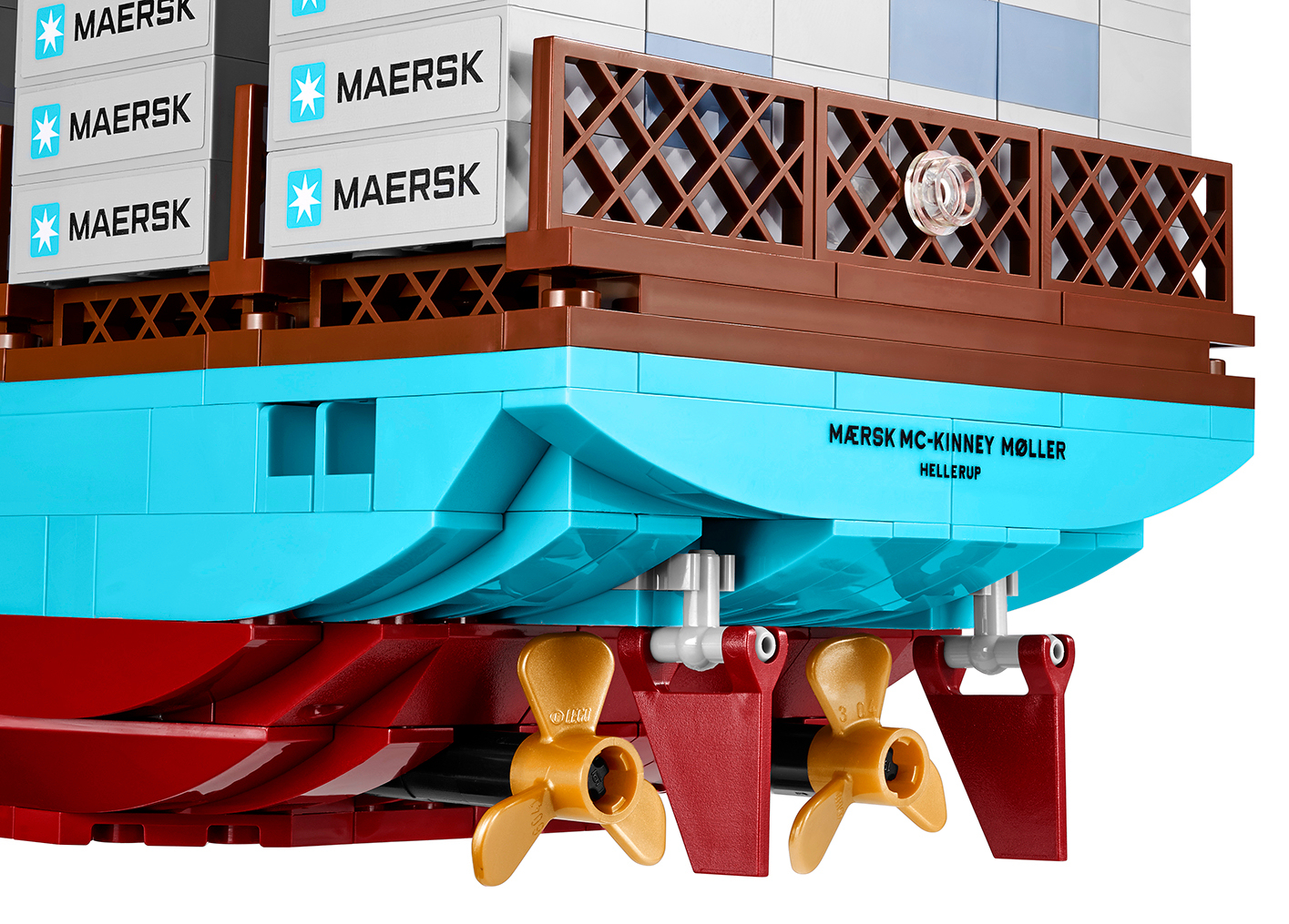 The Brickverse: New Maersk ship set revealed