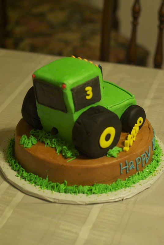 Country Cupboard Cakes: 3-D Tractor Cake