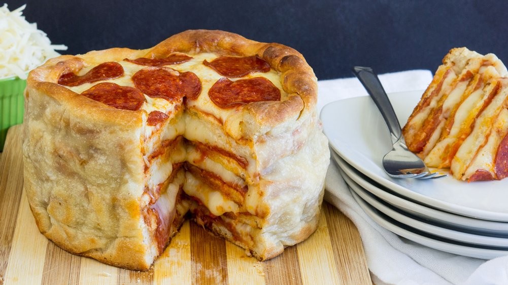 Bolo pizza: aniversário perfeito para quem não é fã de doces - Amando ...