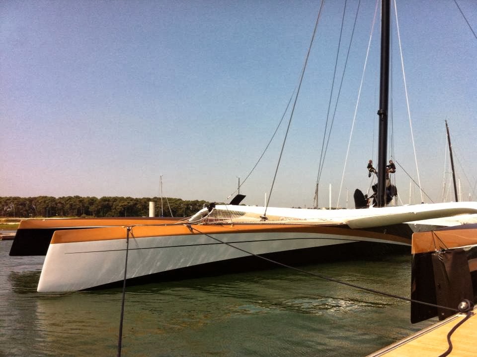 Trimaran Projects and Multihull News: Maxi Trimaran Spindrift 2 on ...