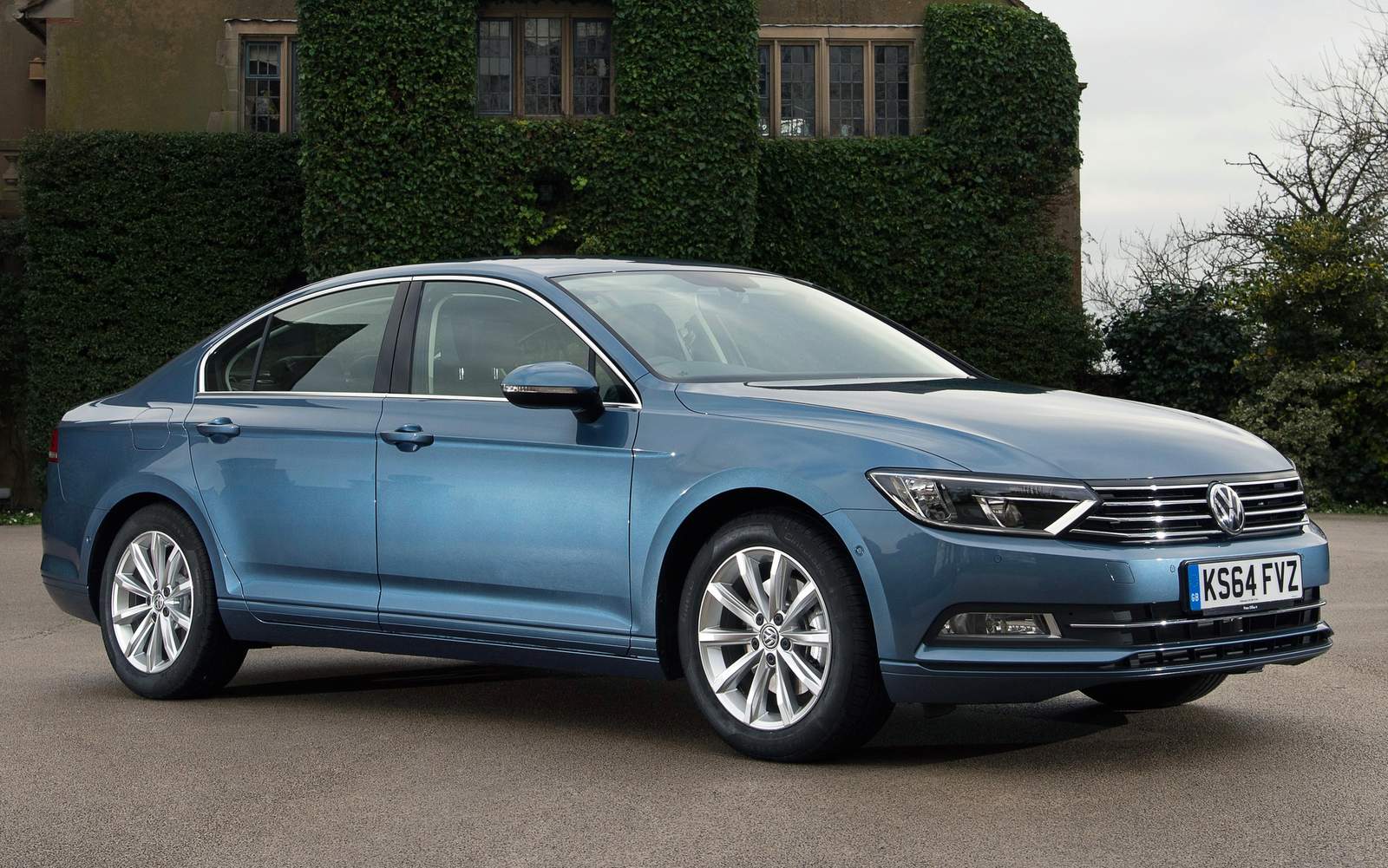 Novo VW Passat é eleito Carro do Ano europeu 2015