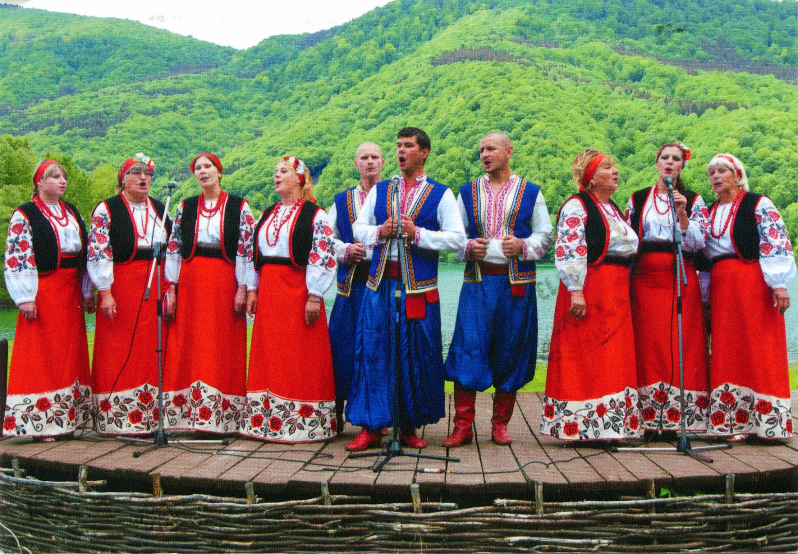 World Come To My Home 0783 Ukraine Traditional Costume Of Ukraine 1