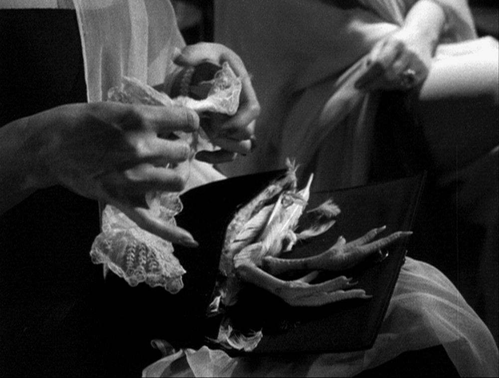 13: El ÀNGEL EXTERMINADOR - Luis Buñuel -"The Exterminating Angel" (1962)