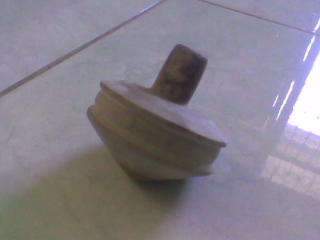 yogyakarta craft: jual gasing kayu unik